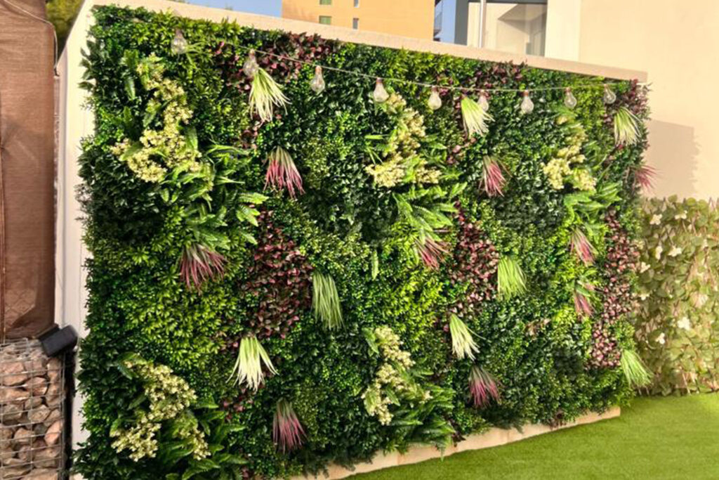 Instalar Jardines Verticales Artificiales: Guía Paso a Paso | Jardin ...